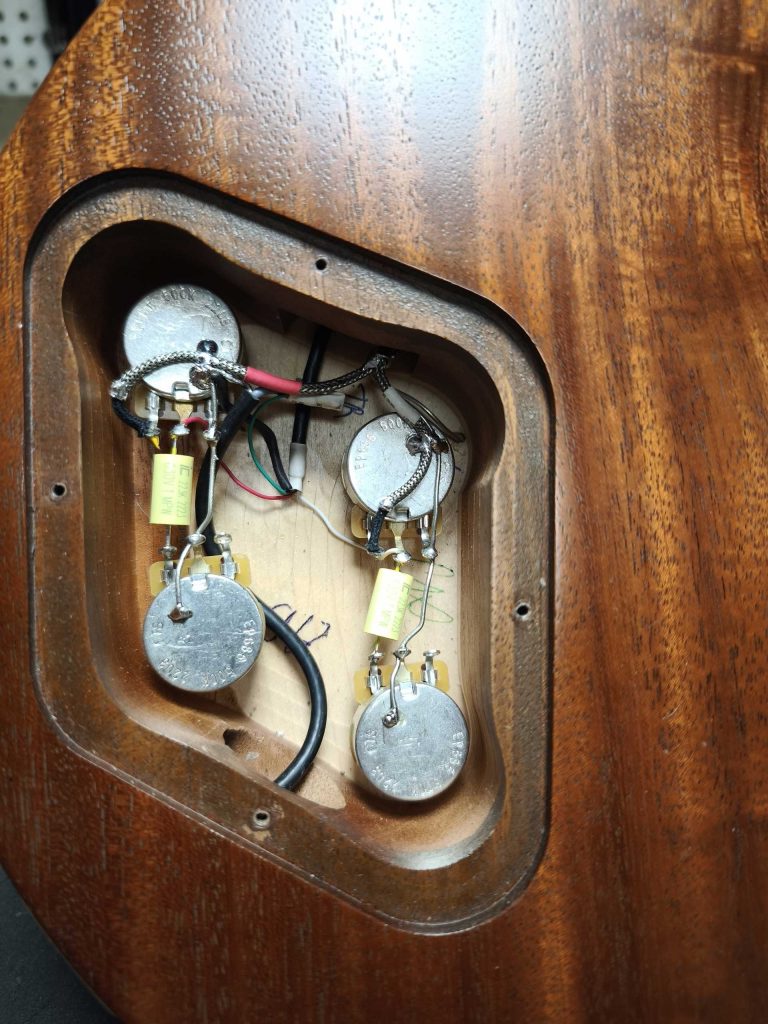Gibson modern Les Paul: rewiring and modification of the original ...